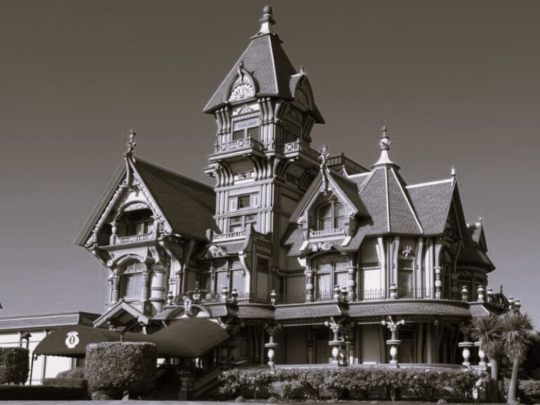 The Evolution of House Architecture: A Historical Overview - The Edited ...